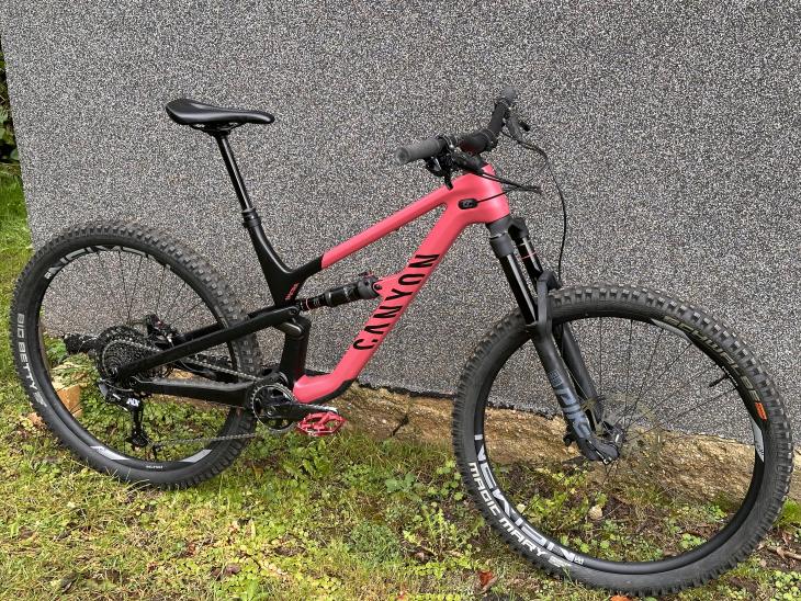 Prodám: Canyon Spectral CF7 2021 - bazar - Bike-forum.cz