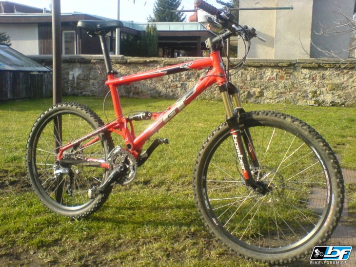 GT i-drive 4 3.0 - Fotky - Bike-forum.cz