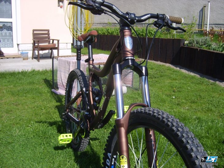 Norco Shore 3 - Fotky - Bike-forum.cz