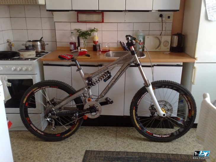 Intense Socom FRO - Fotky - Bike-forum.cz