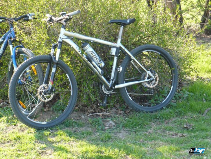 Specialized ROCKHOPPER COMP DISC - Fotky - Bike-forum.cz