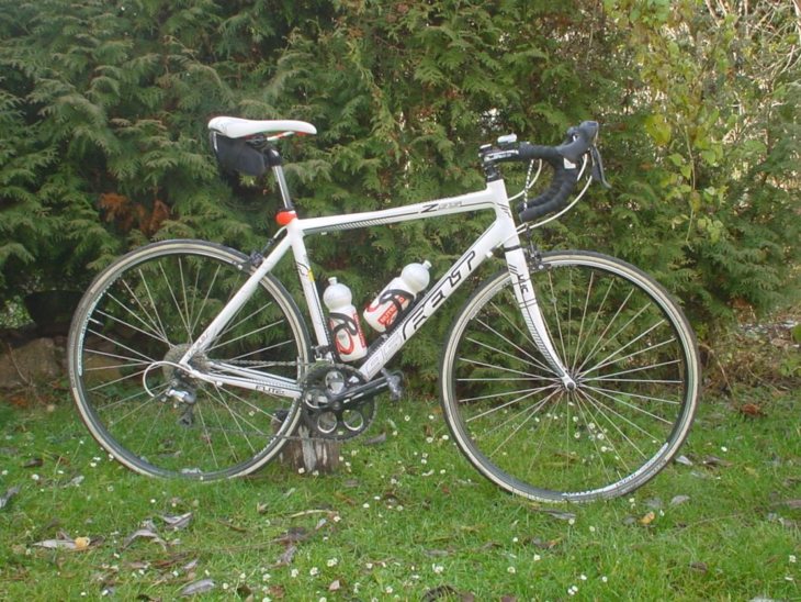 Felt Z95 - silnice - Fotky - Bike-forum.cz