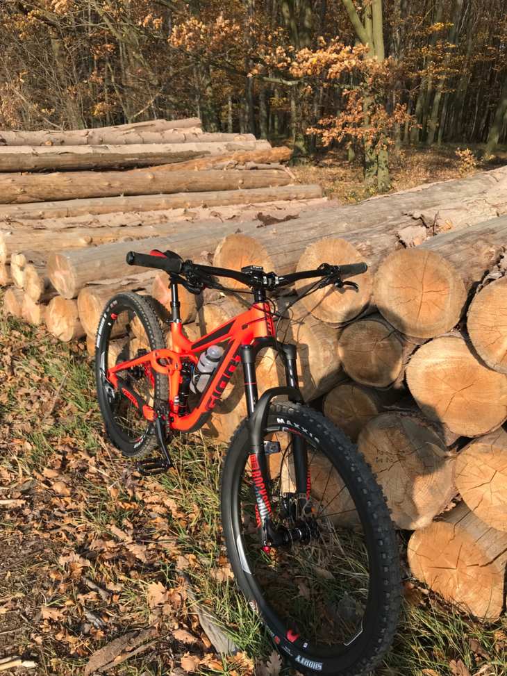 Giant Reign 2 GE 2018 - Fotky - Bike-forum.cz