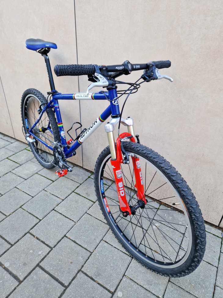 Author Sector - Fotky - Bike-forum.cz